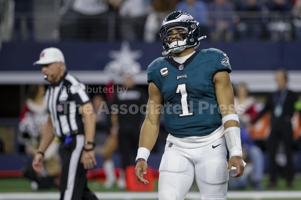 Dak Prescott, Brandon Aubrey help Cowboys pull even with Eagles in NFC ...