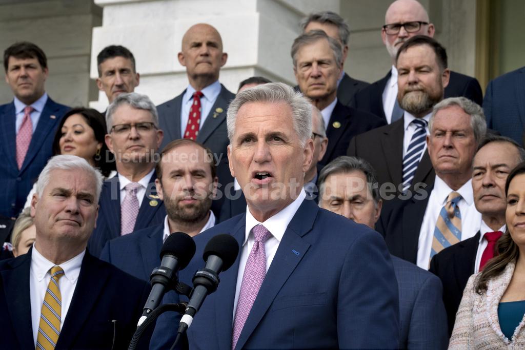 Biden, McCarthy in different worlds on debt standoff - KTSA