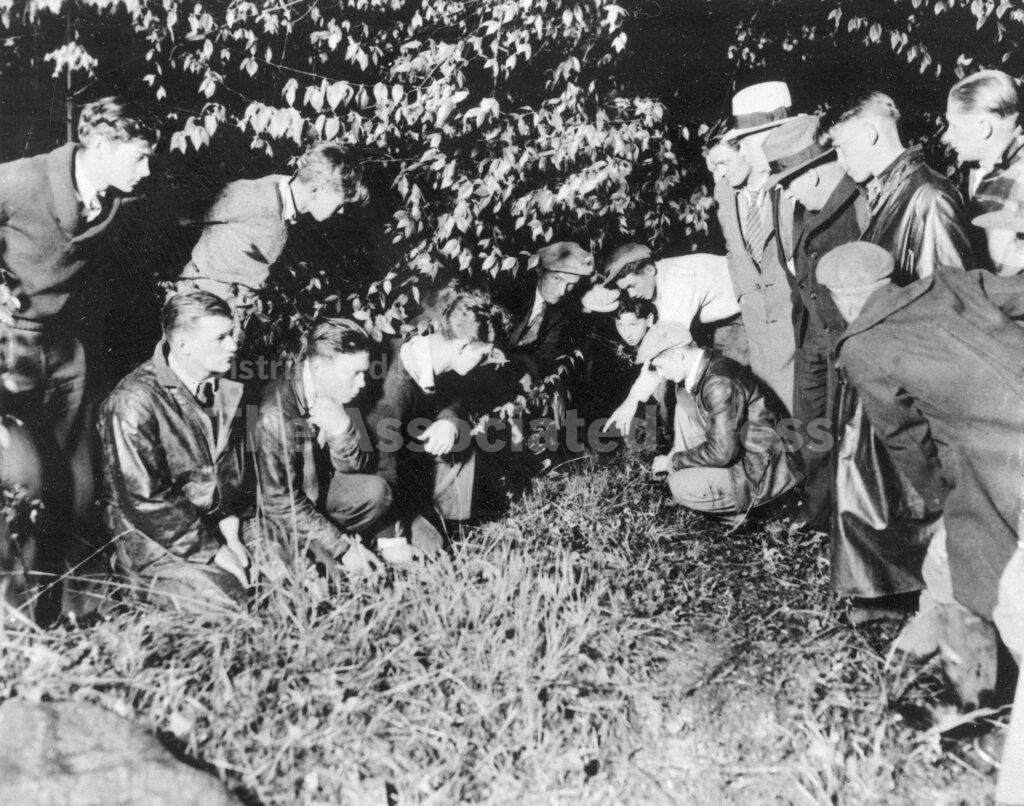 LINDBERGH BABY FOUND DEAD Buy Photos AP Images DetailView LINDBERGH BABY FOUND DEAD Buy Photos AP Images DetailView