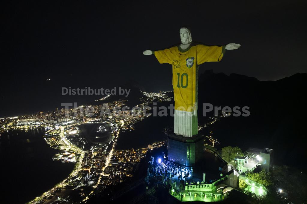 Brazil pays tributes to Pele one year after his death, Christ the ...