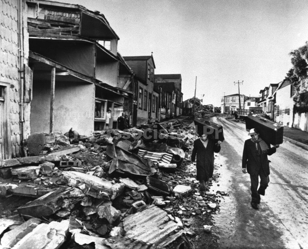 Chile Earthquake 1960 | Buy Photos | AP Images | DetailView