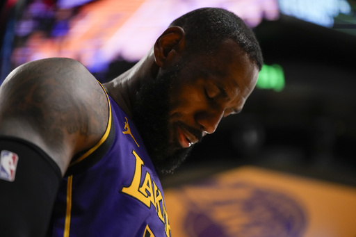 Frustrated LeBron sounds off on Lakers' struggles after 10th loss in 13 ...