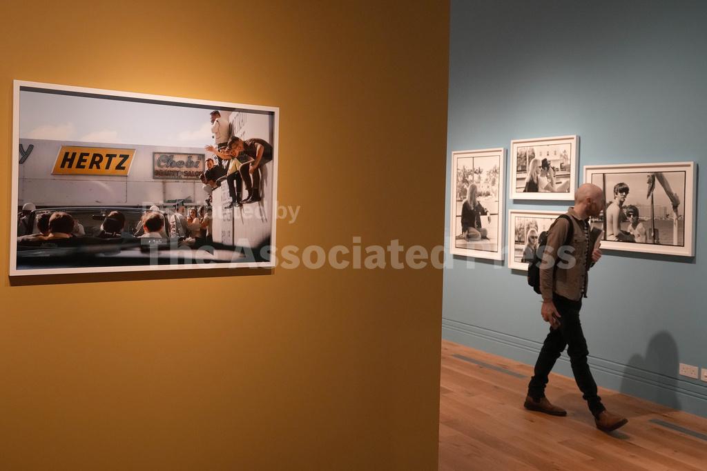 Paul McCartney's rediscovered photos show Beatlemania from the inside ...