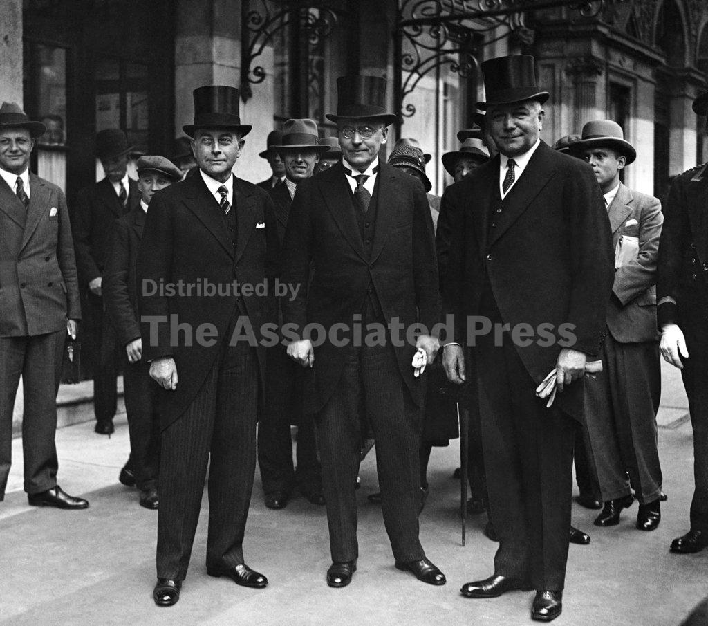 Germany's Chancellor Heinrich Bruening, center, with German Foreign ...