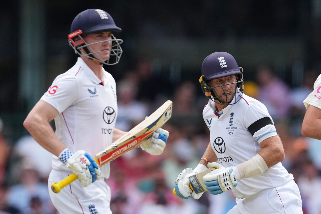 Root and Brook guide England to 211-3 before bad light stops play in ...