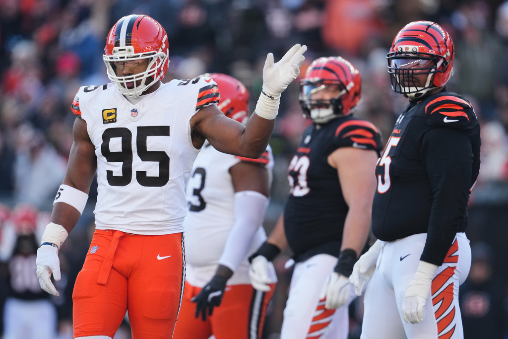 Myles Garrett sets NFL single-season sack record with 23rd sack - The ...