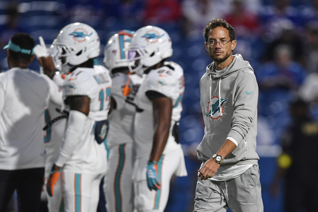 Mike McDaniel and Aaron Glenn’s coaching journeys converge again in ...