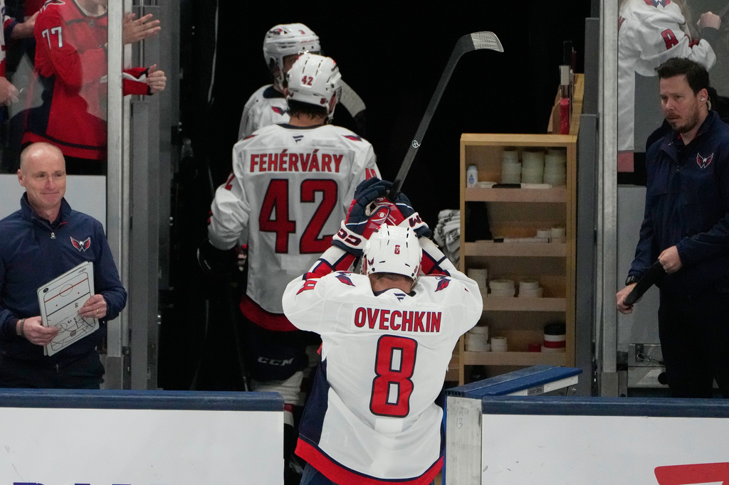 Chants of '1 more year' follow Ovechkin off the ice as retirement ...