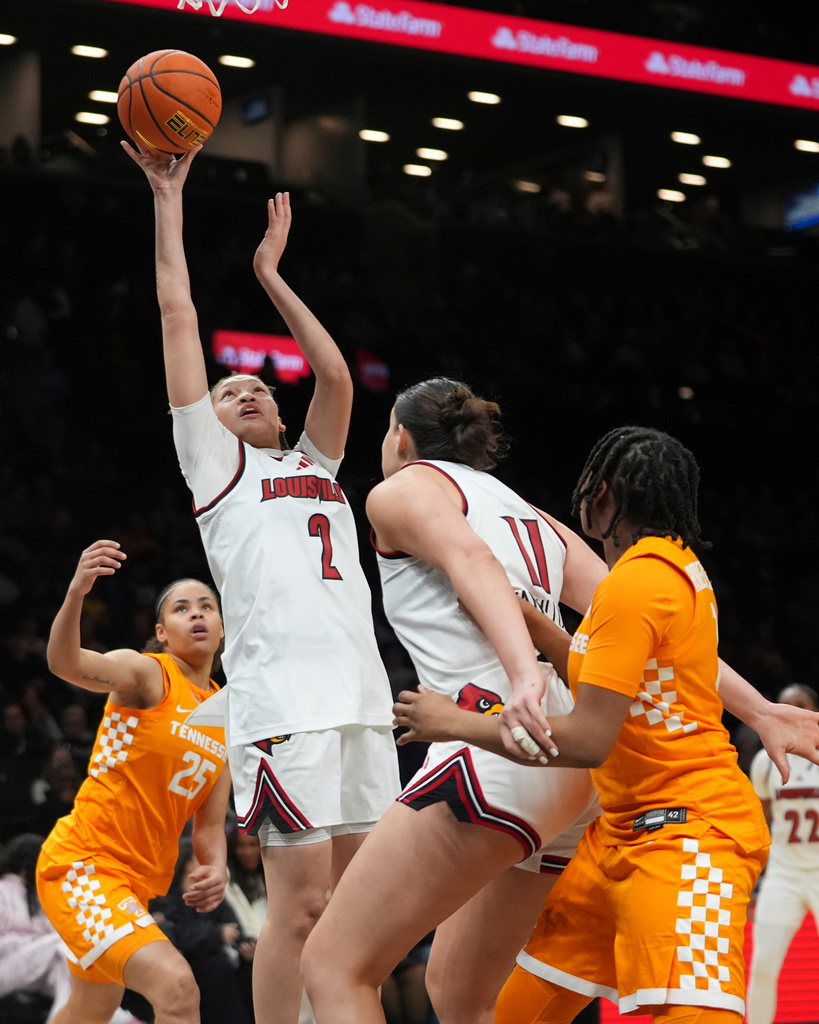 Roberts, Berry lead No. 16 Louisville women to 89-65 win over No. 17 ...