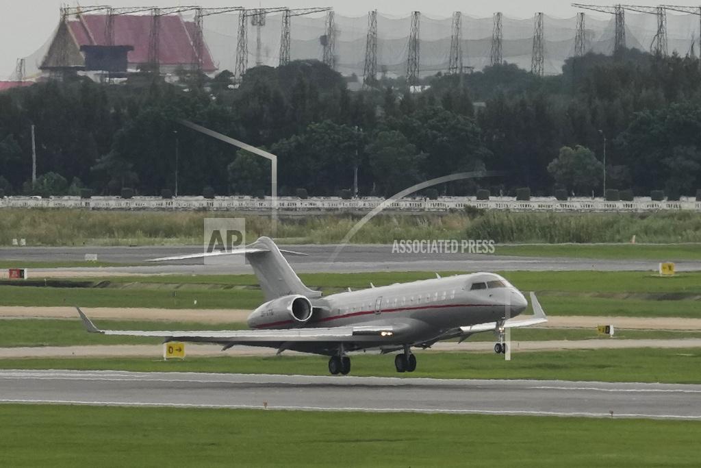 Wikileaks Founder Julian Assange Stops In Bangkok On His Way To A Us Court And Later Freedom