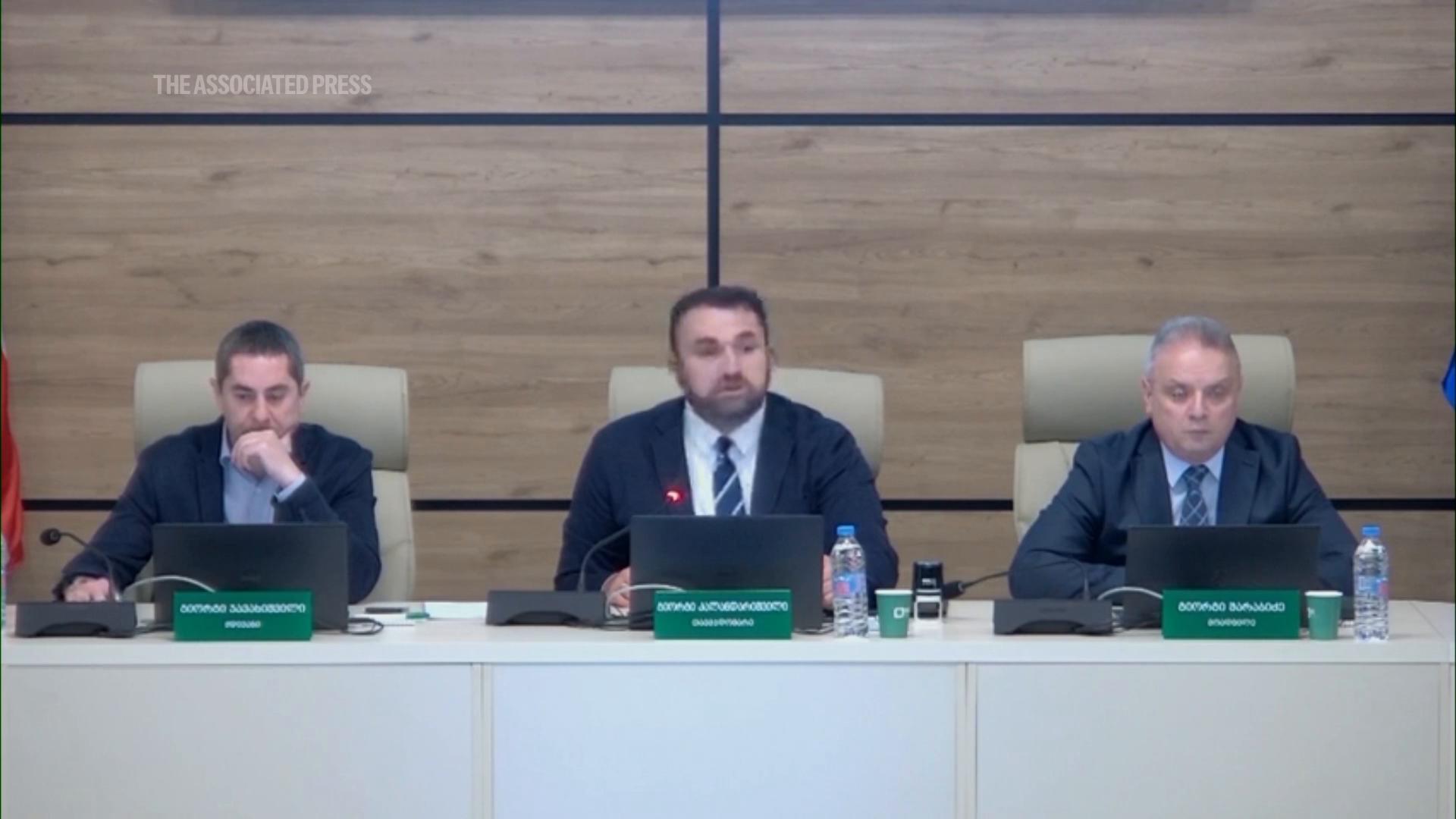 Georgia election chief doused in paint as protests continue after ...