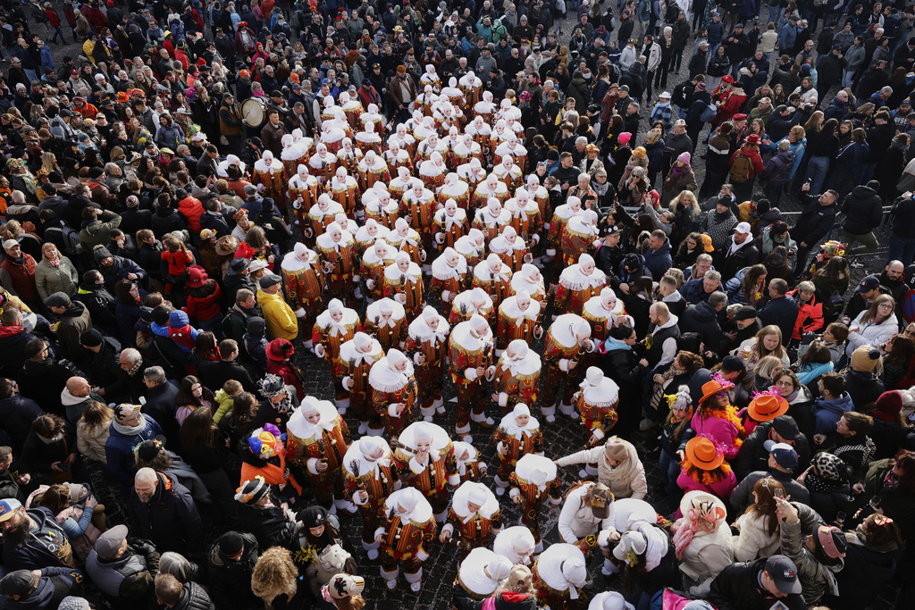 PHOTO COLLECTION: Carnival Around the World | Bay to Bay News