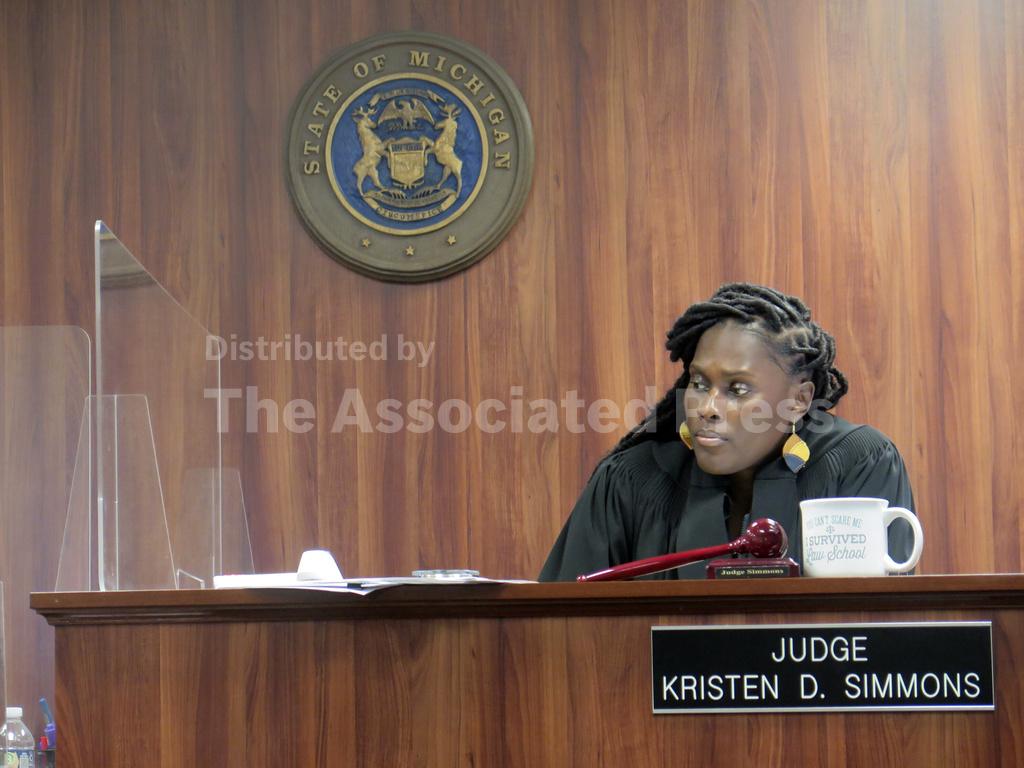 Michigan judge tosses case against 15 accused fake electors for ...