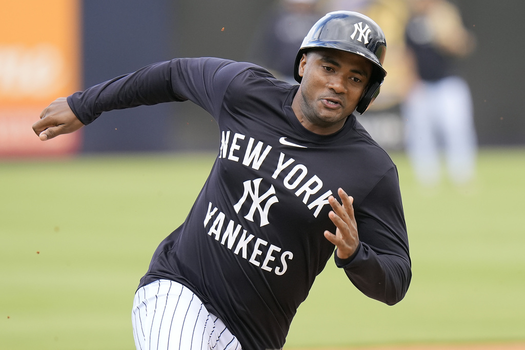Yankees owner Hal Steinbrenner may support a salary cap proposal tied ...