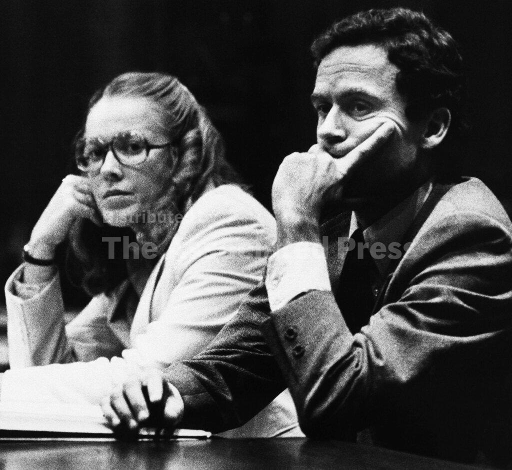 Mae De Ted Bundy Watch Ted Bundy: In Defense Of | Peacock