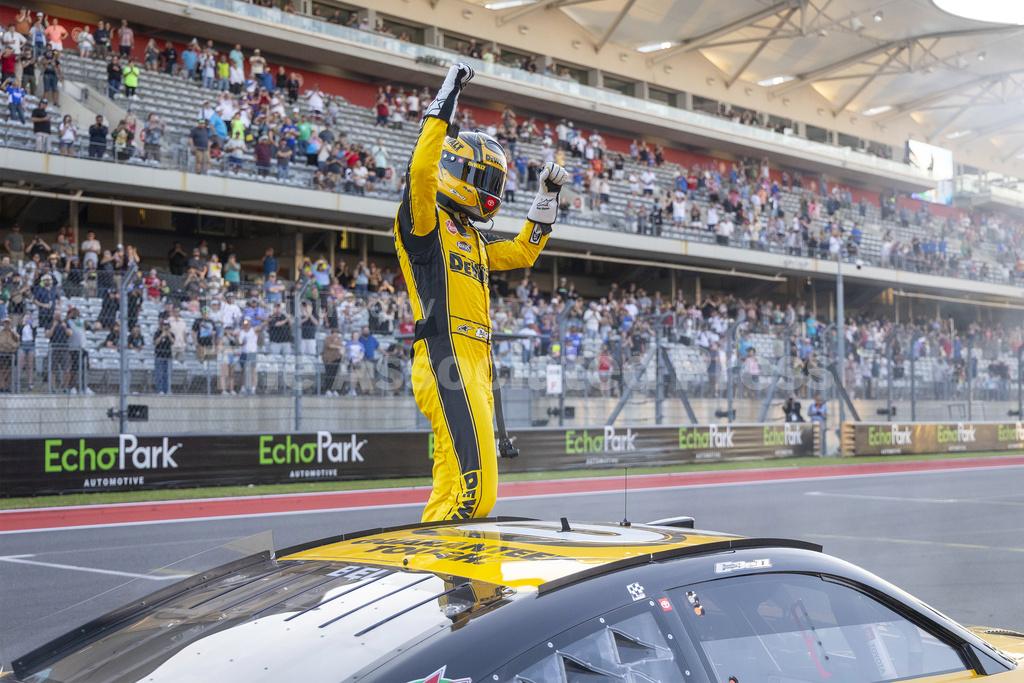 Bell makes late charge for lead and holds off Byron at COTA for 2nd ...