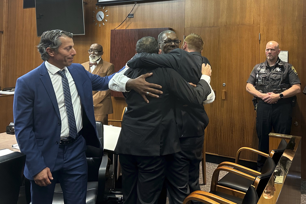 3 Detroit-area mall guards not guilty of involuntary manslaughter in ...