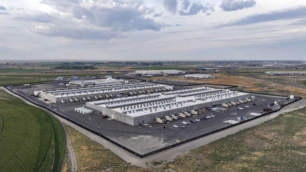 Trump's AI plan calls for massive data centers. Here's how it may ...