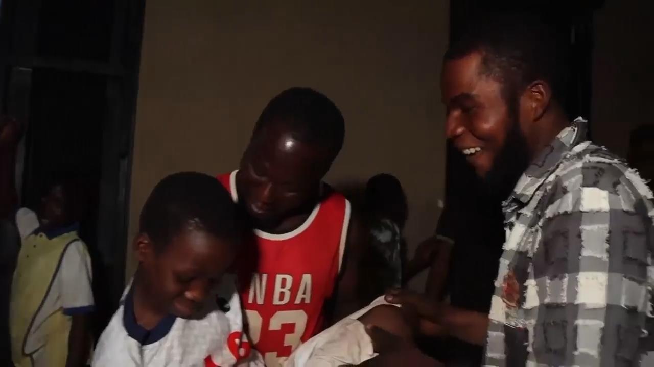 Tears of joy as Nigerian families reunite with kidnapped schoolchildren ...