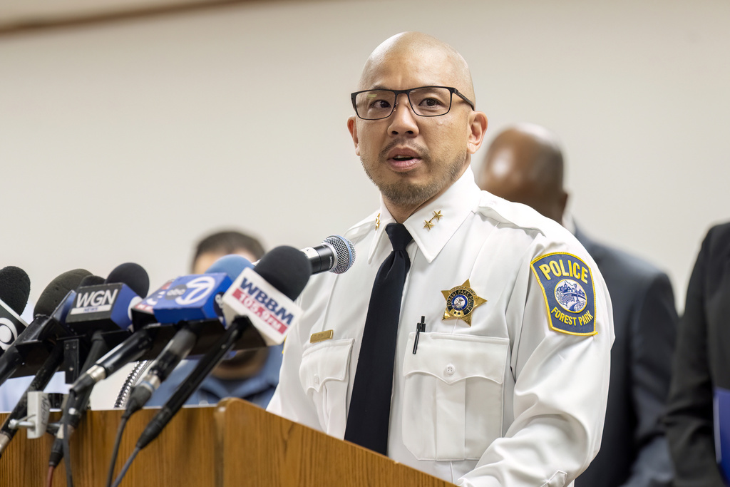 The suspect in the Chicago-area L train shooting will be held until ...