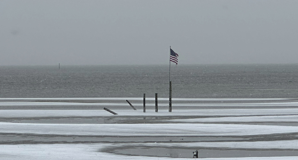 A rare frigid storm brings heavy snow, sleet and ice to Texas and the ...