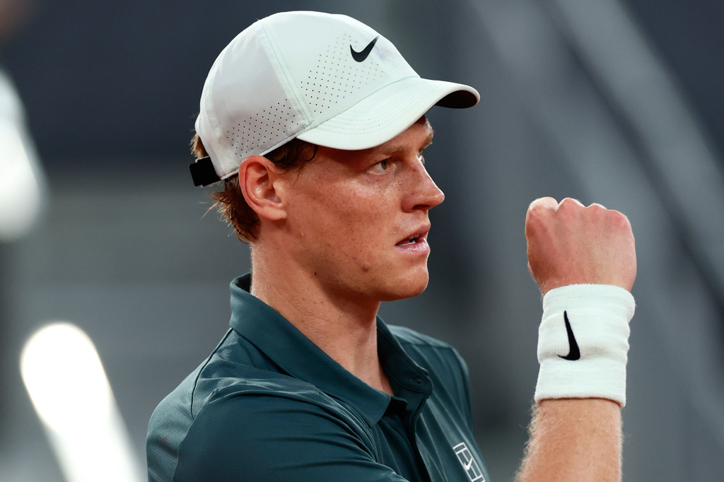 No. 1 Jannik Sinner beats rising star Rafael Jódar in Madrid and ...