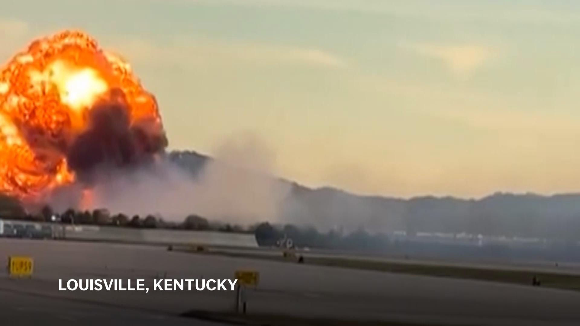 Massive fireball erupts as UPS plane crashes at Kentucky airport ...