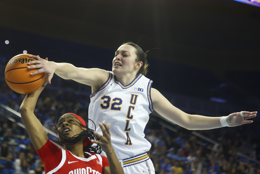 Top-ranked UCLA sets school record with 22nd straight win in 65-52 ...