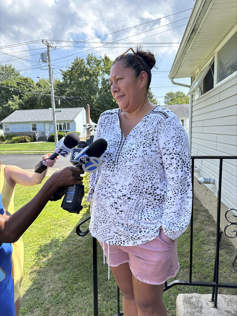 Man distraught over planned sale of late mother's home fatally shoots 4 ...