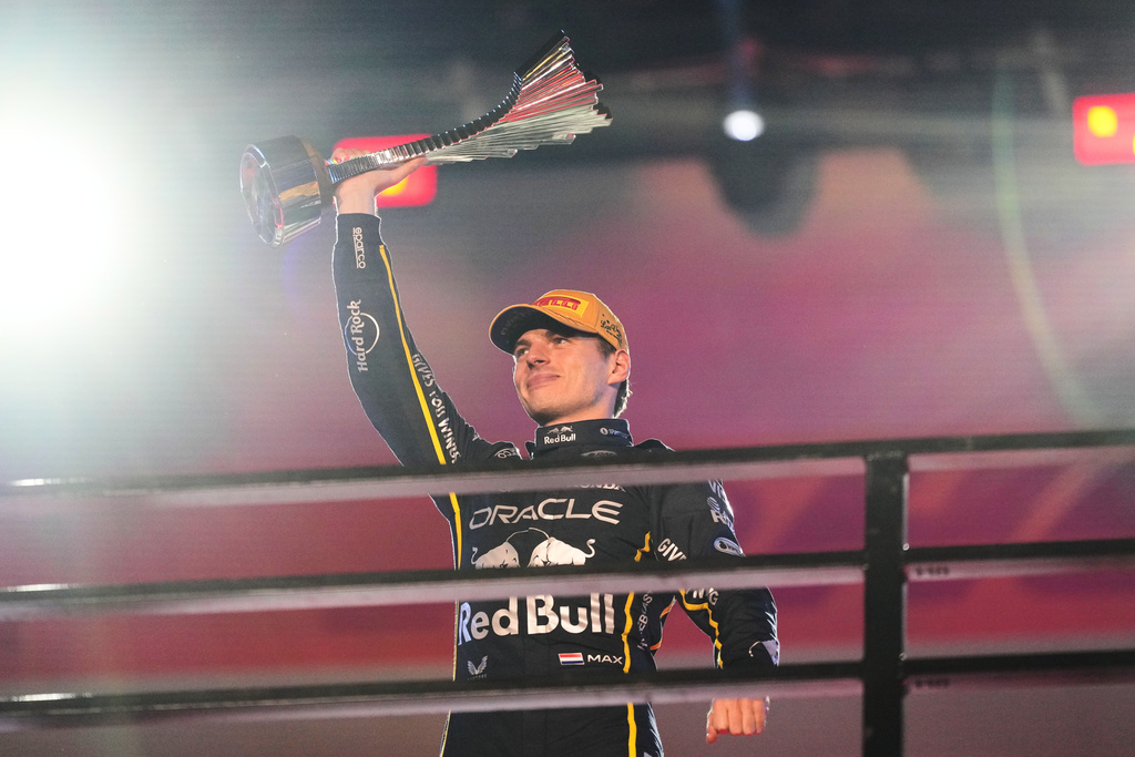Max Verstappen wins Las Vegas Grand Prix, narrows F1 points gap - Daily ...