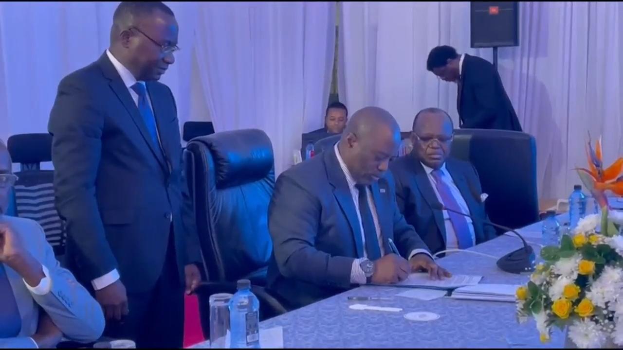 Former Congo leader Kabila appears at Kenya political meeting despite ...